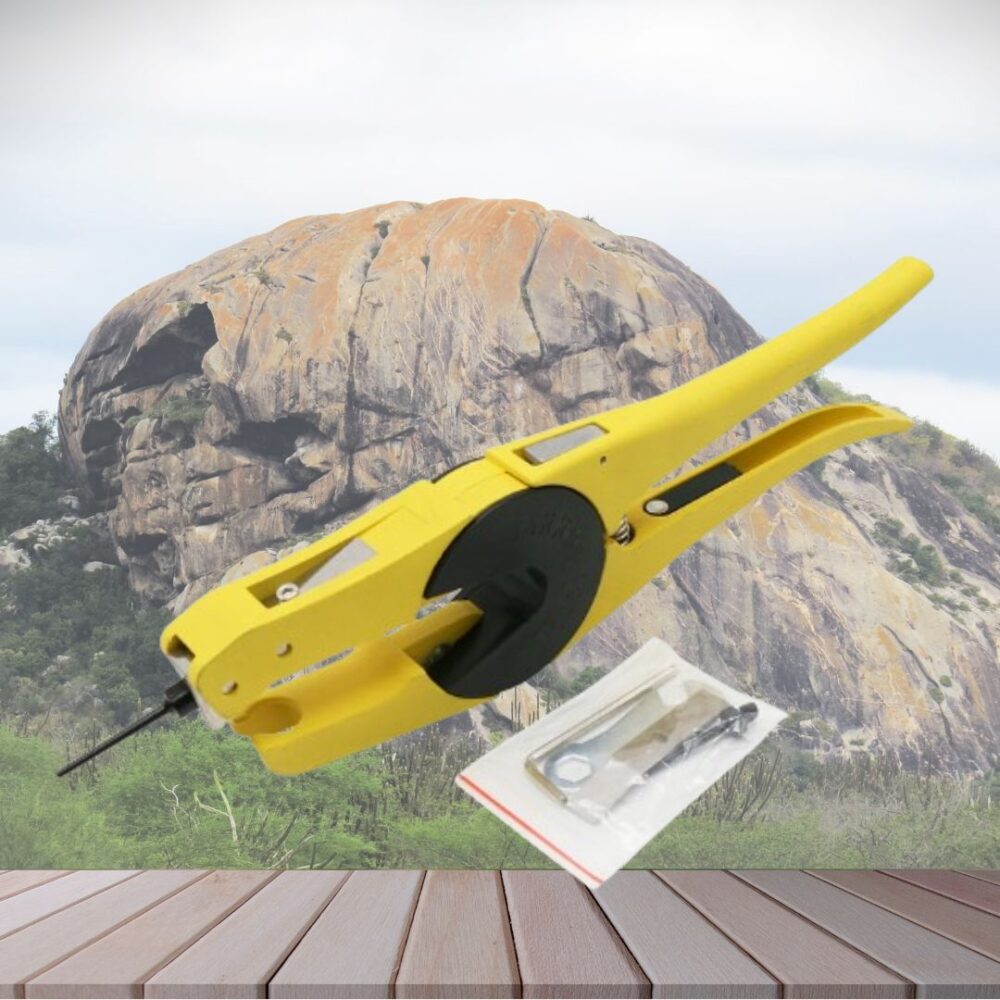 Alicate para brinco bovino - Fazenda Boqueirão